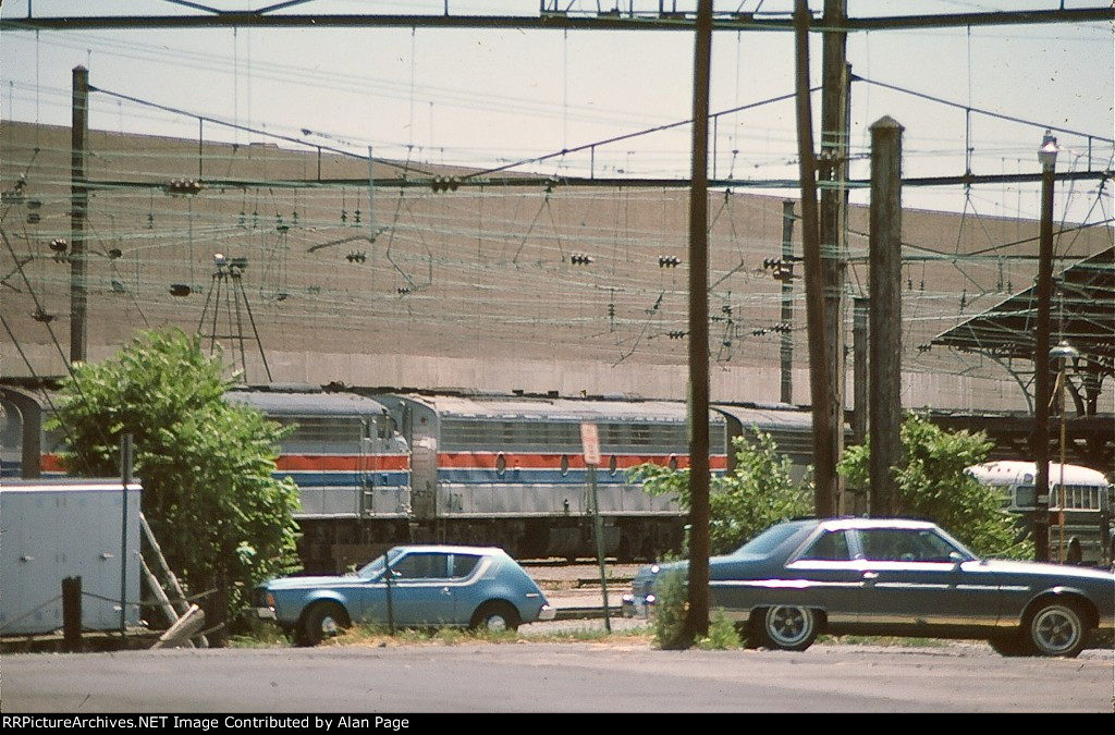 Amtrak E-9B 470
